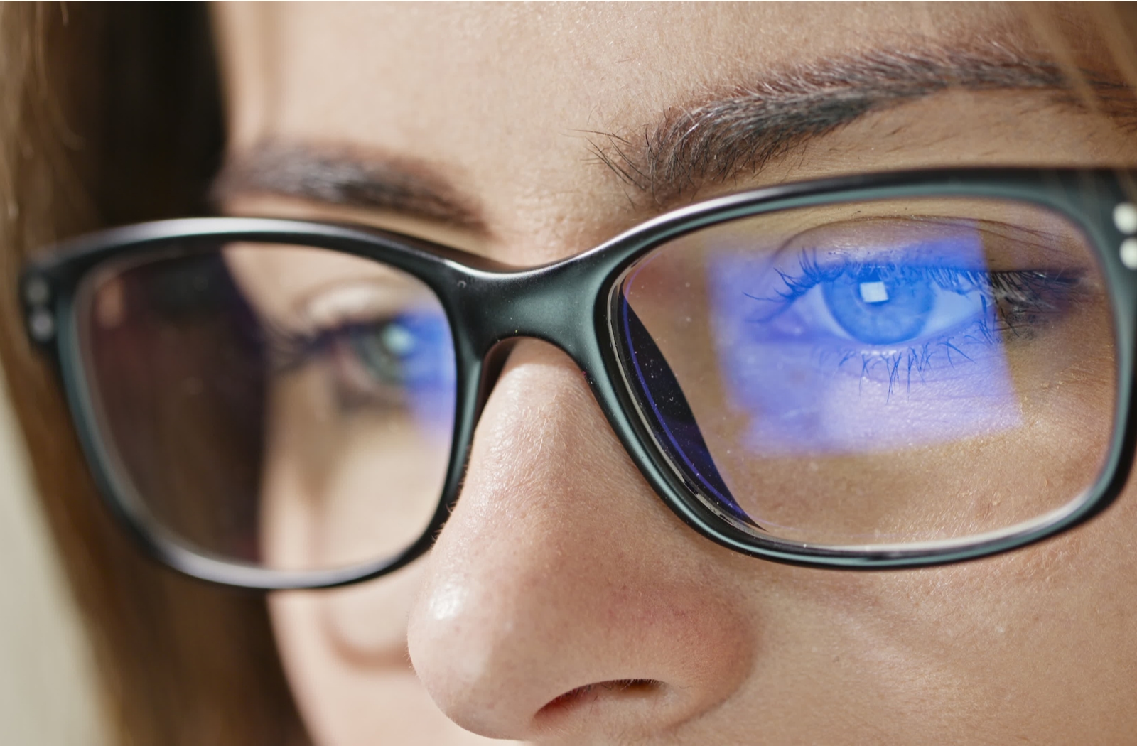 Importance Of Anti-Glare Glasses For Best Vision